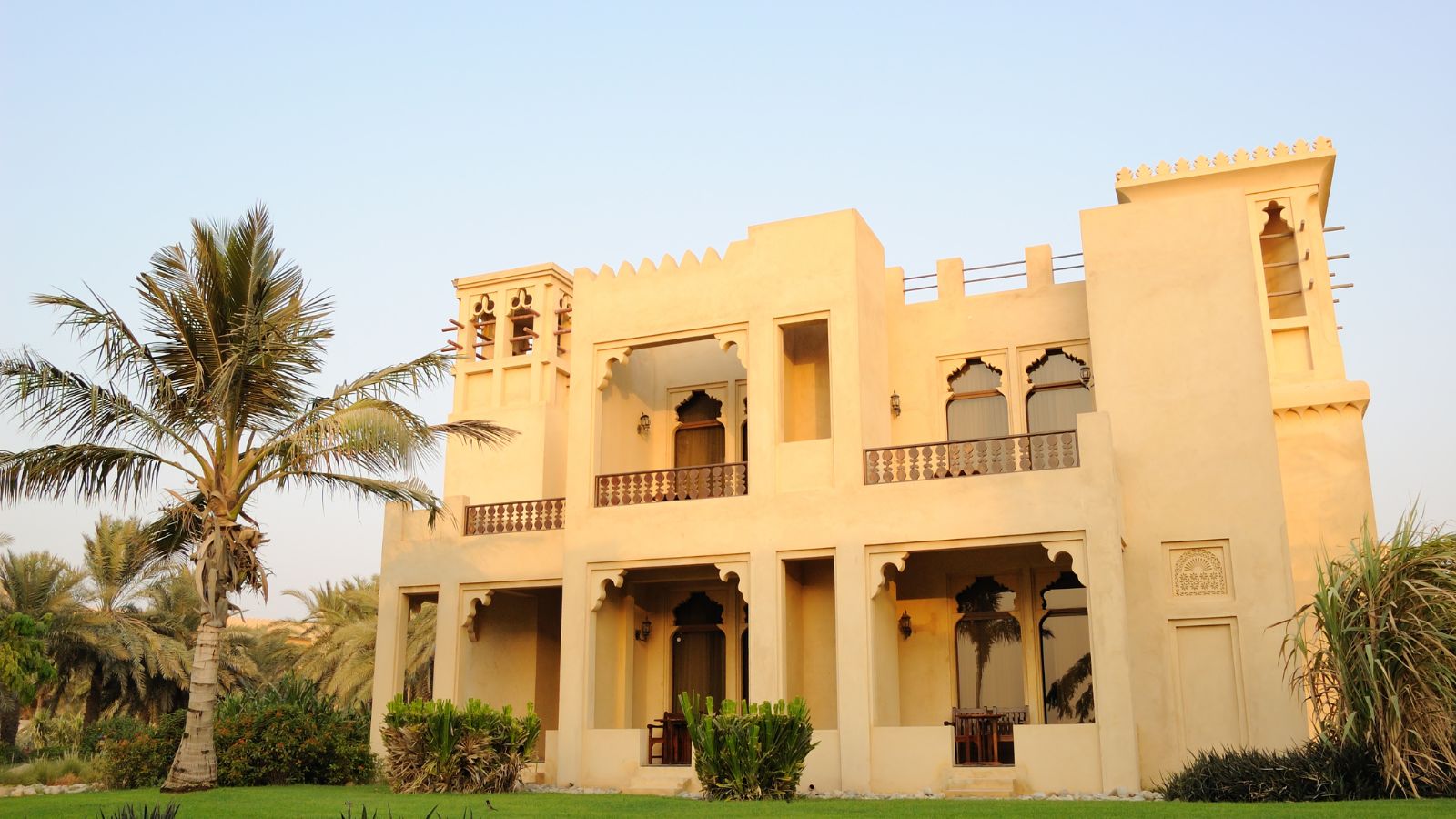 Top 5 Luxury Villa Developments In Dubai | Muller & Co